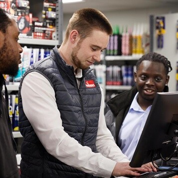 Apprenticeships | Our Teams | Howdens Careers